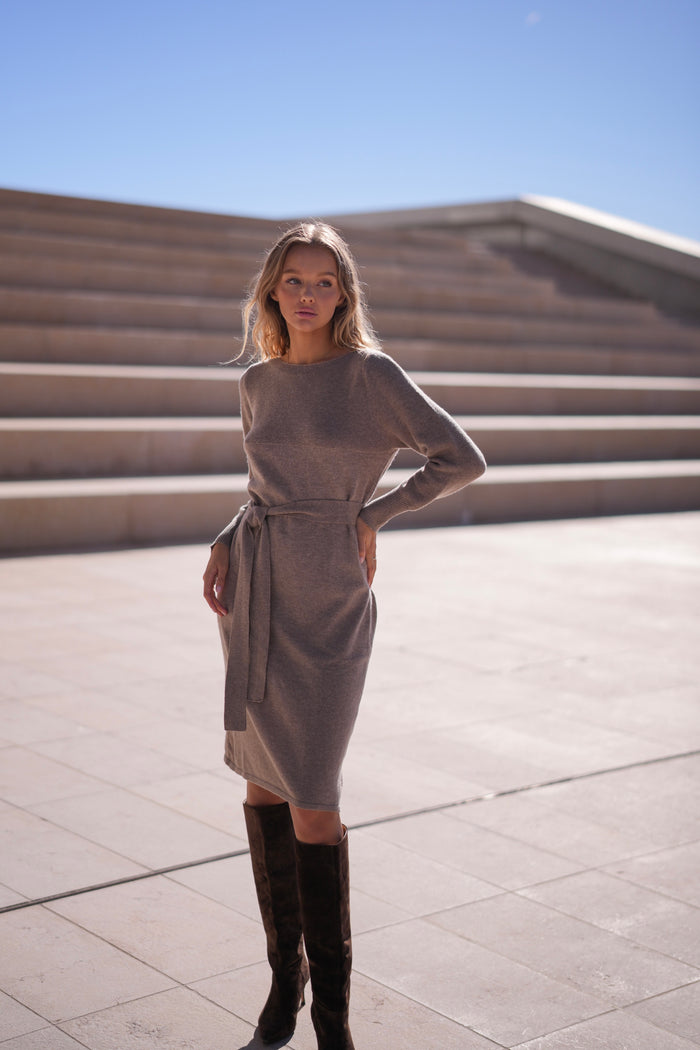 Pure Merino Boat Neck Knit Dress (Mink) | Aavelle