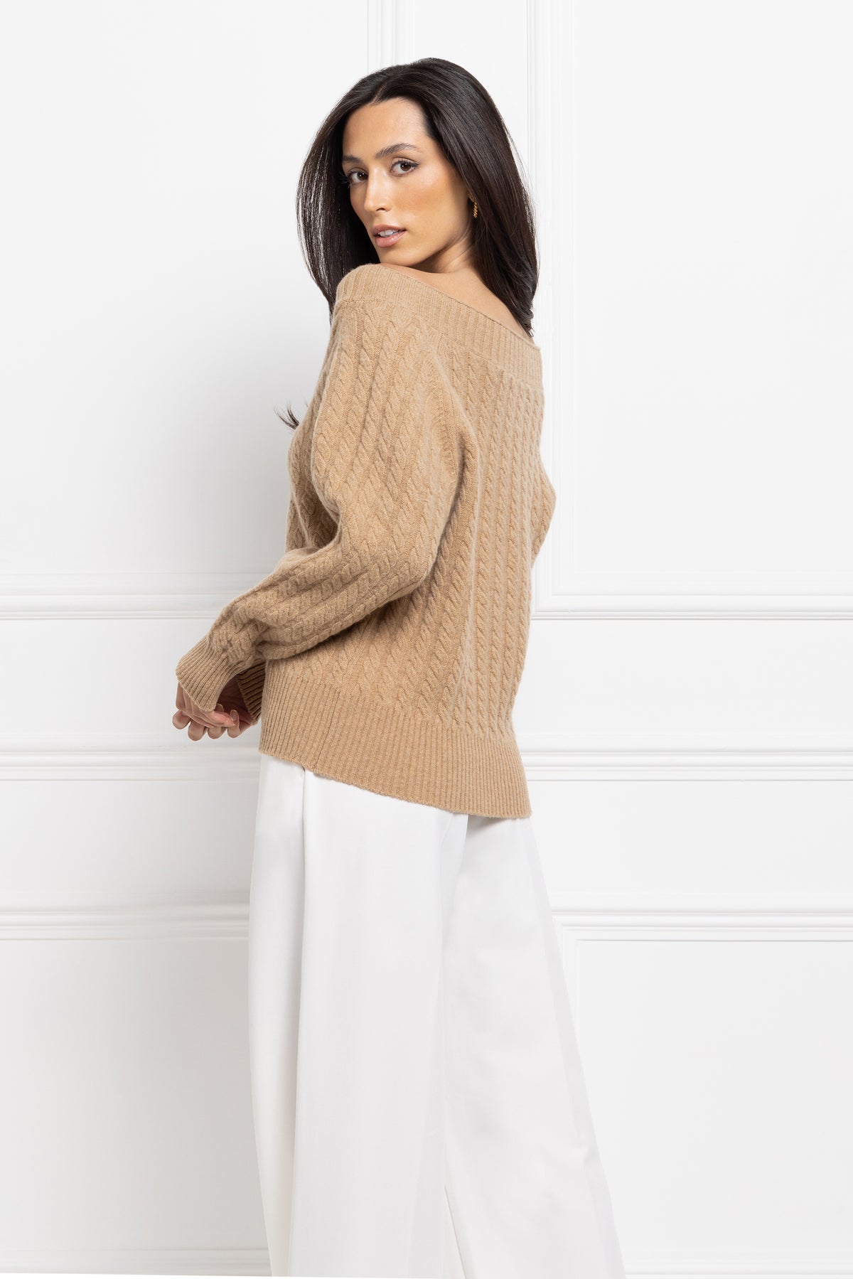 V-Neck Cable Knit (Camel) | Aavelle